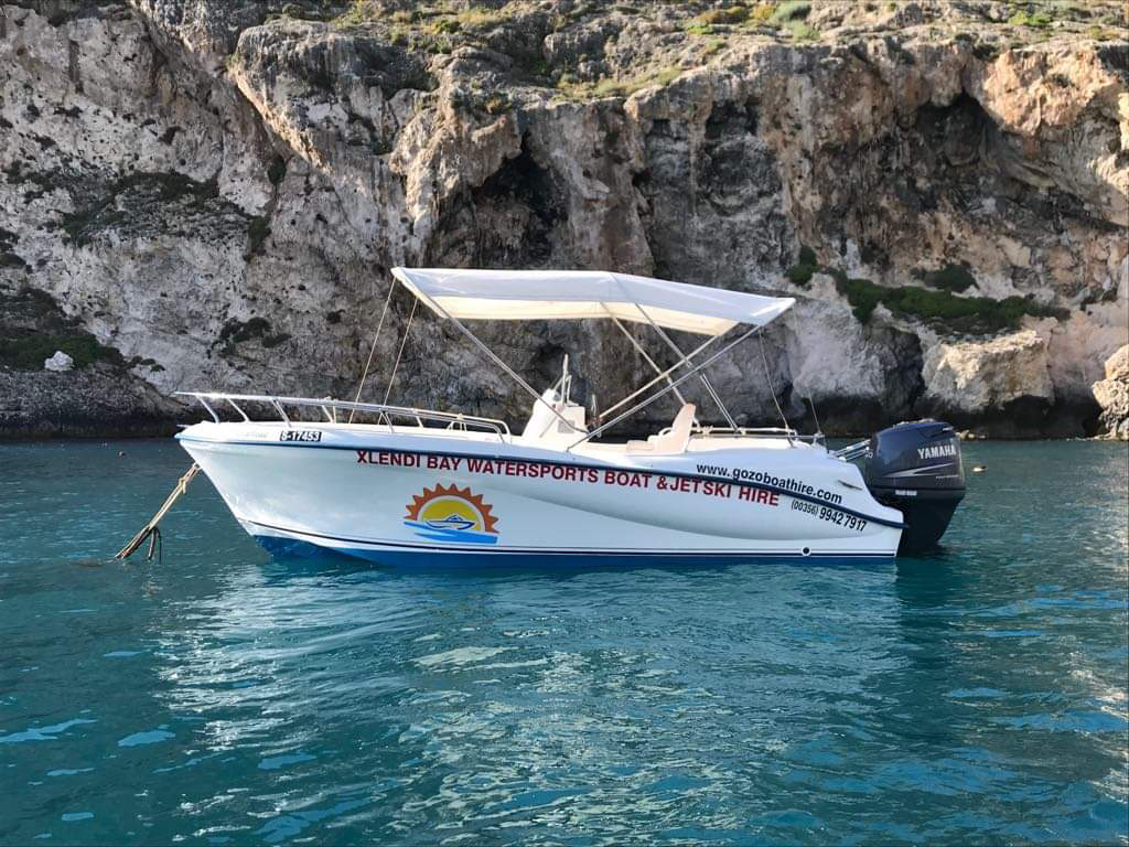 Self-Driven Boats - xlendiwatersports.com